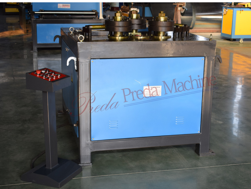 Hydraulic angle iron rolling machine