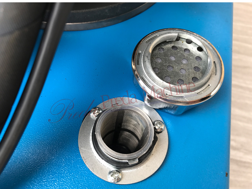 Portable clinching machine