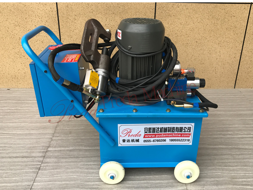 Portable clinching machine