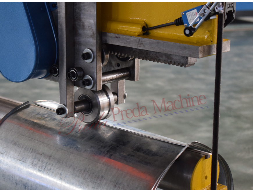 Round duct lock seaming machine